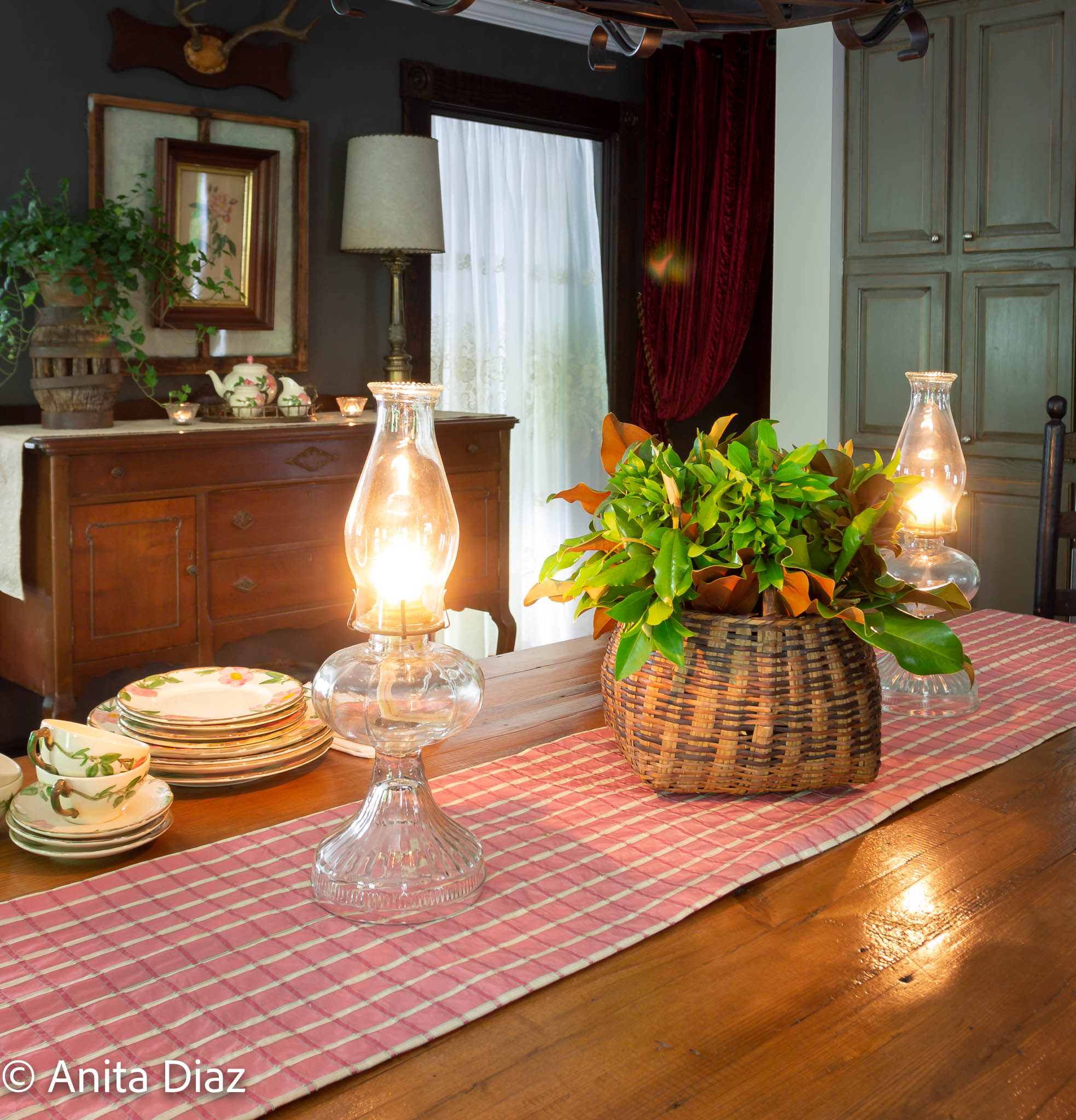 Decorating the summer kitchen - Whispering Pines Homestead