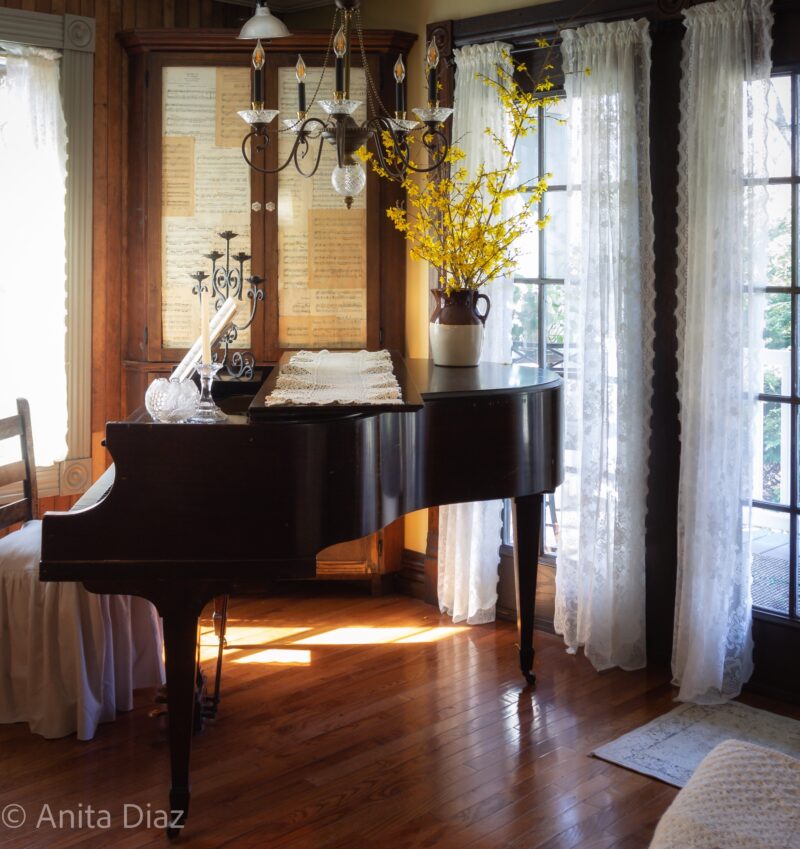 Vintage Farmhouse Spring Tour - Whispering Pines Homestead