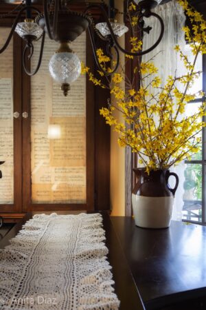 Vintage Farmhouse Spring Tour - Whispering Pines Homestead