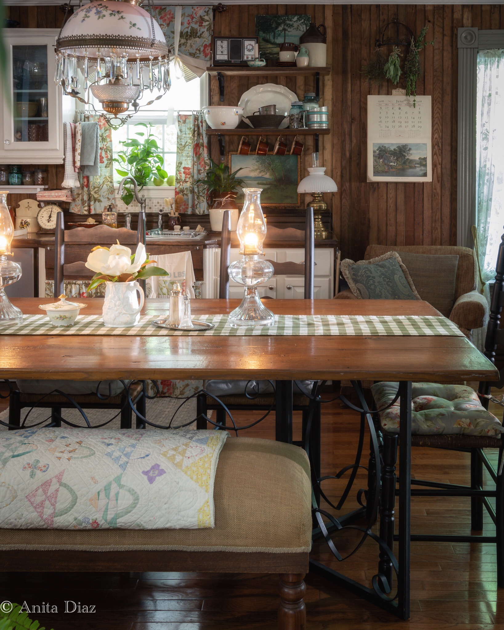 Summer Cottage Farmhouse Decor - Whispering Pines Homestead