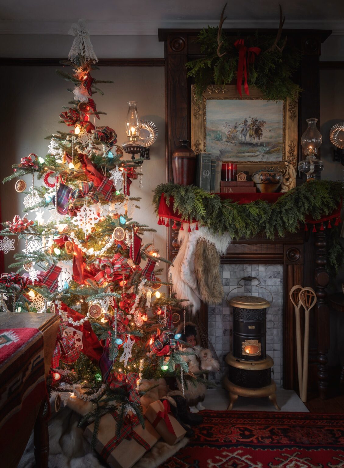 Rustic Cabin-Style Christmas - Whispering Pines Homestead